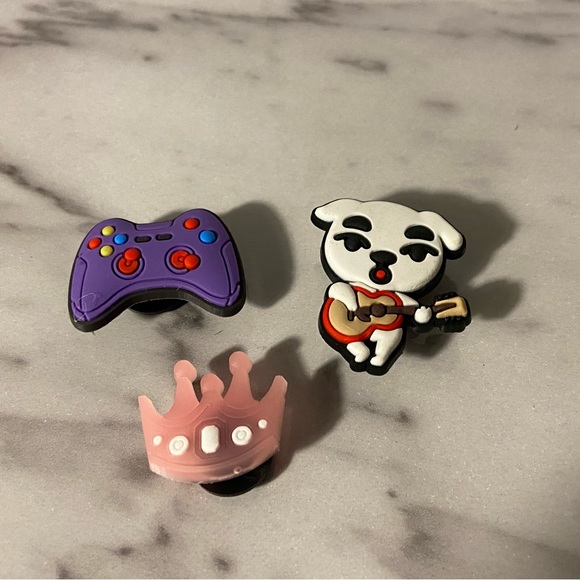 Accessories | Jibbitz 3 Included | Poshmark
